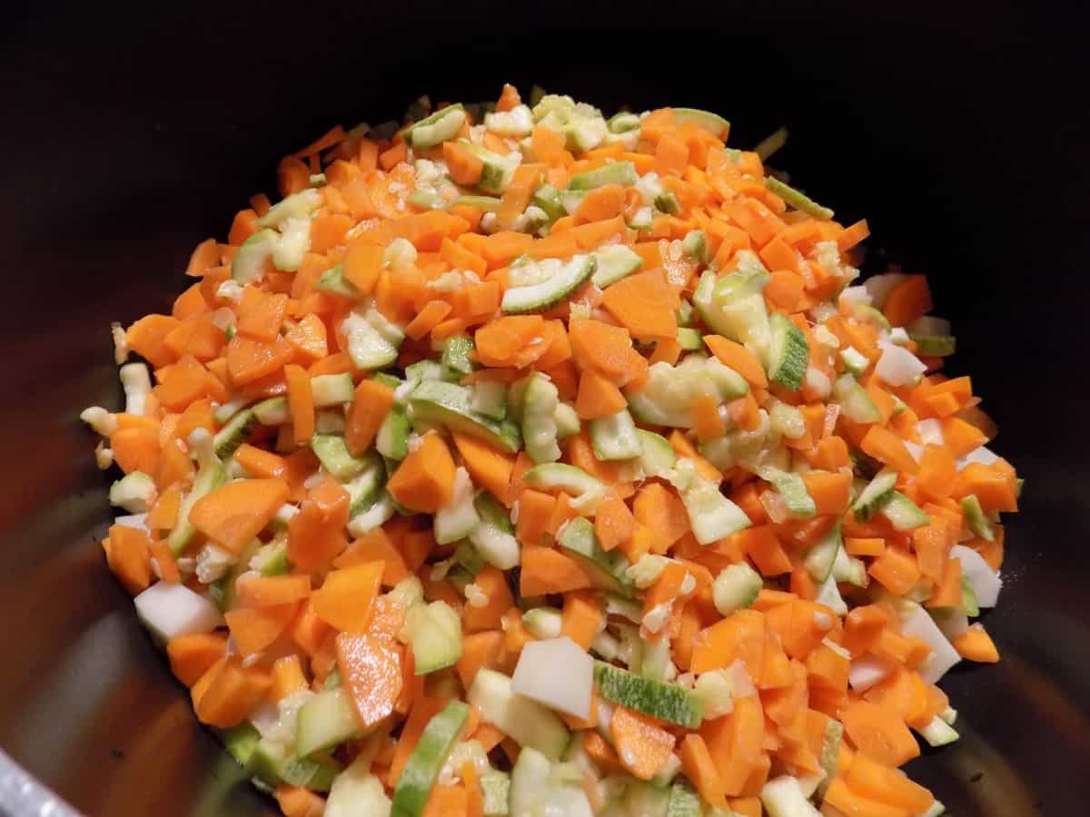 Mom's Lebanese Vegetable Soup - Faye's Food